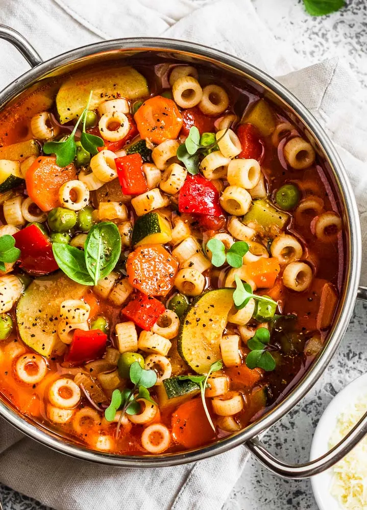 Is chicken noodle soup or minestrone soup better for You?