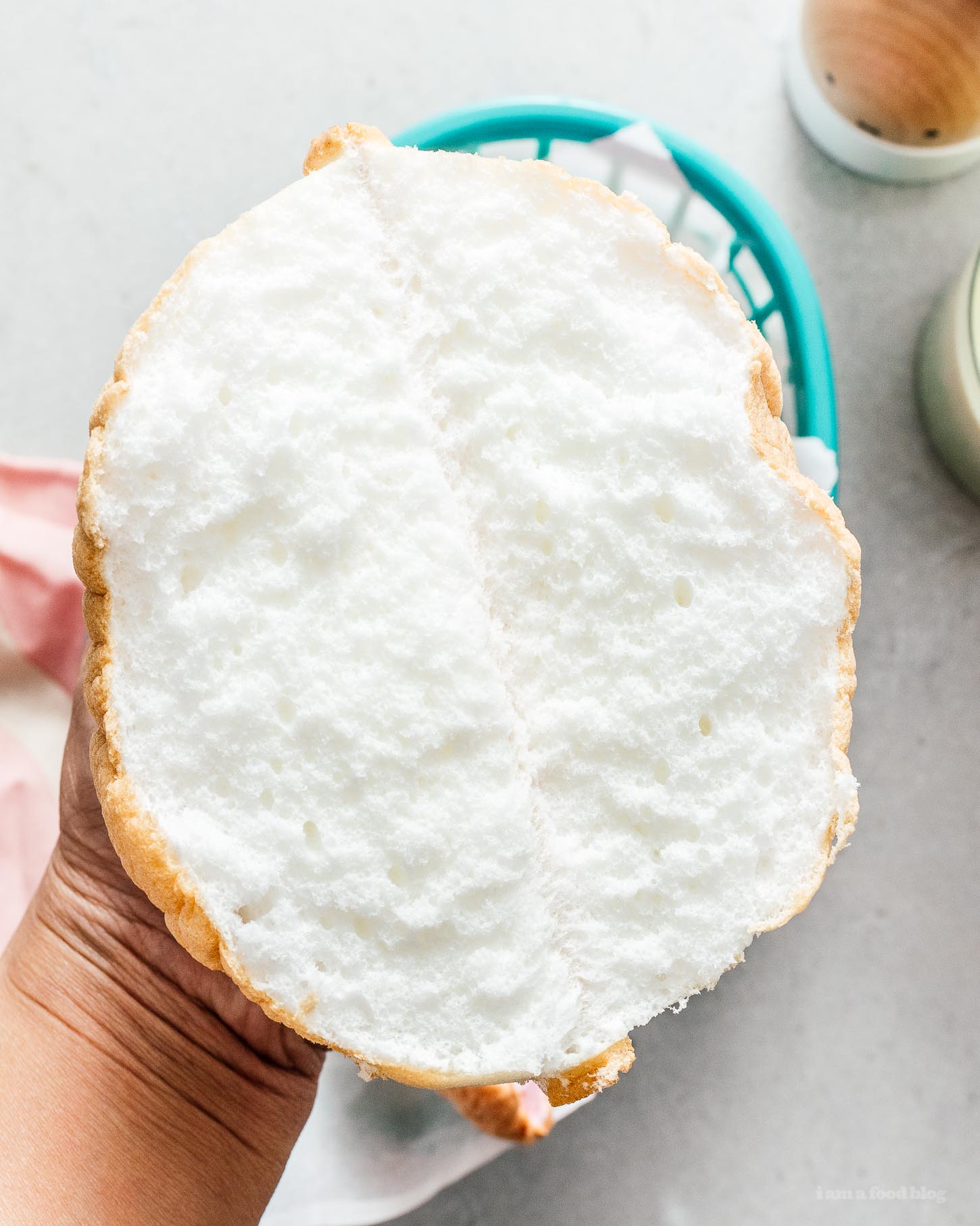 Is cloud bread just meringue?