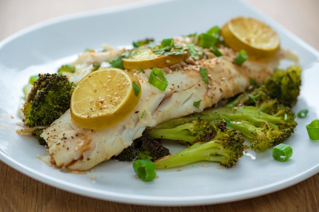 Is cod low in carbohydrates?