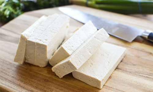 Is cooked tofu high in lectins?
