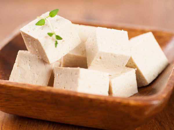 Is fish tofu high in cholesterol?