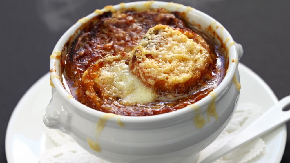 Is French onion soup better with red or white wine?