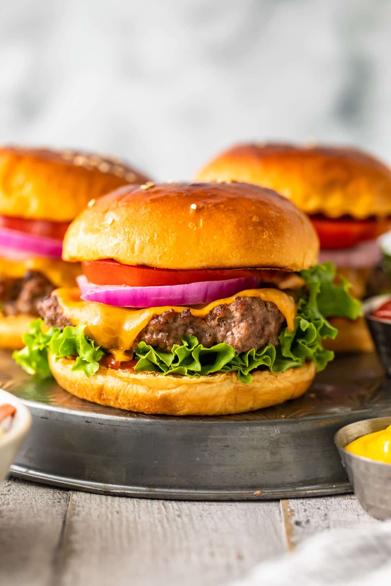 Is it better to bake or broil hamburgers?