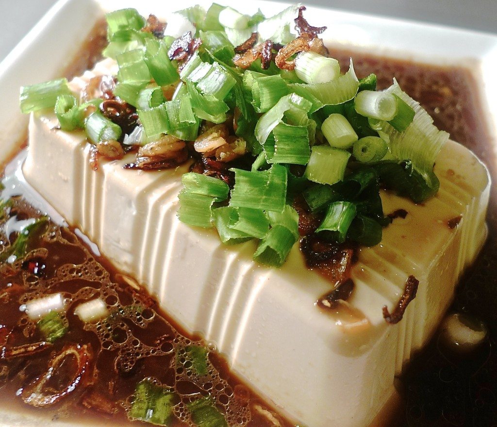 Is it better to cook tofu in oil or steam?