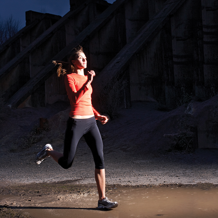 Is it better to run at night for weight loss?