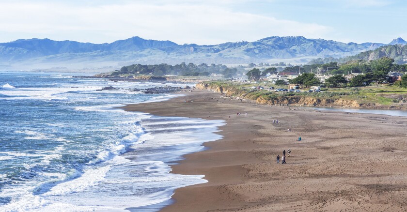 Is it better to stay in Cambria or Morro Bay?