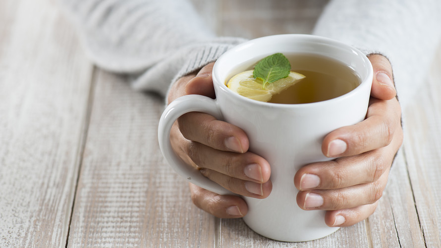 Is it good to drink very hot tea?