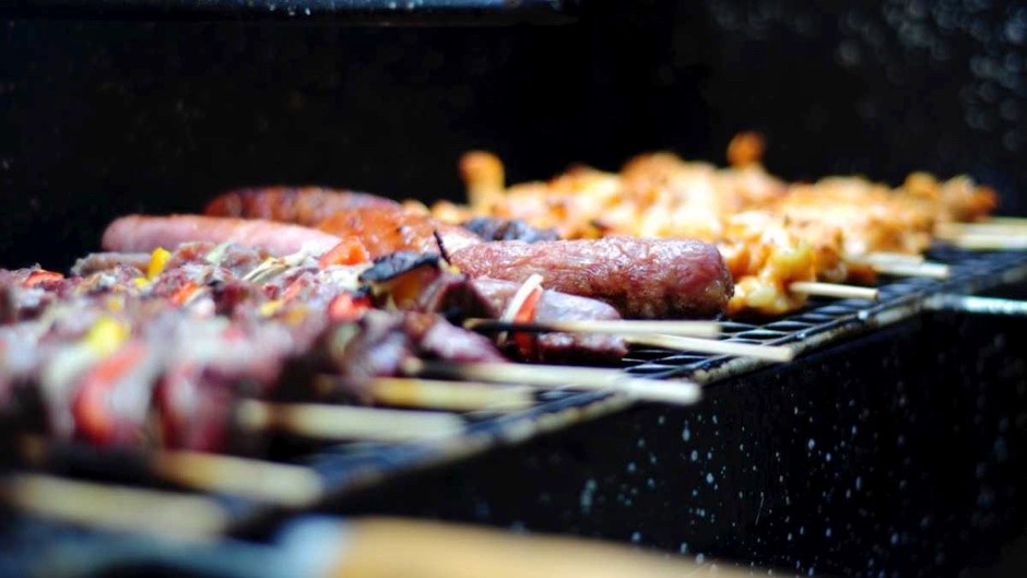 Is it healthy to eat barbecued food?