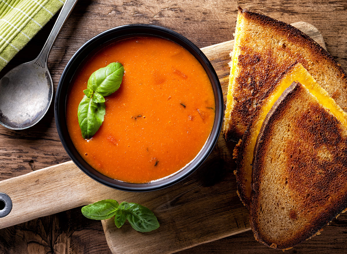 Is it healthy to eat bread with soup?