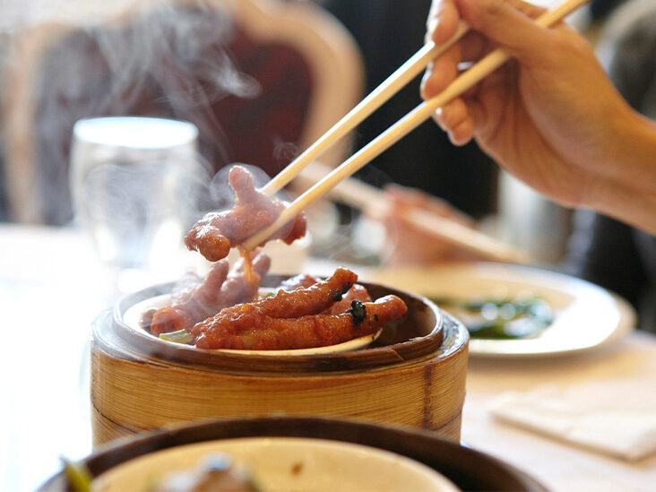 Is it healthy to eat chicken feet?