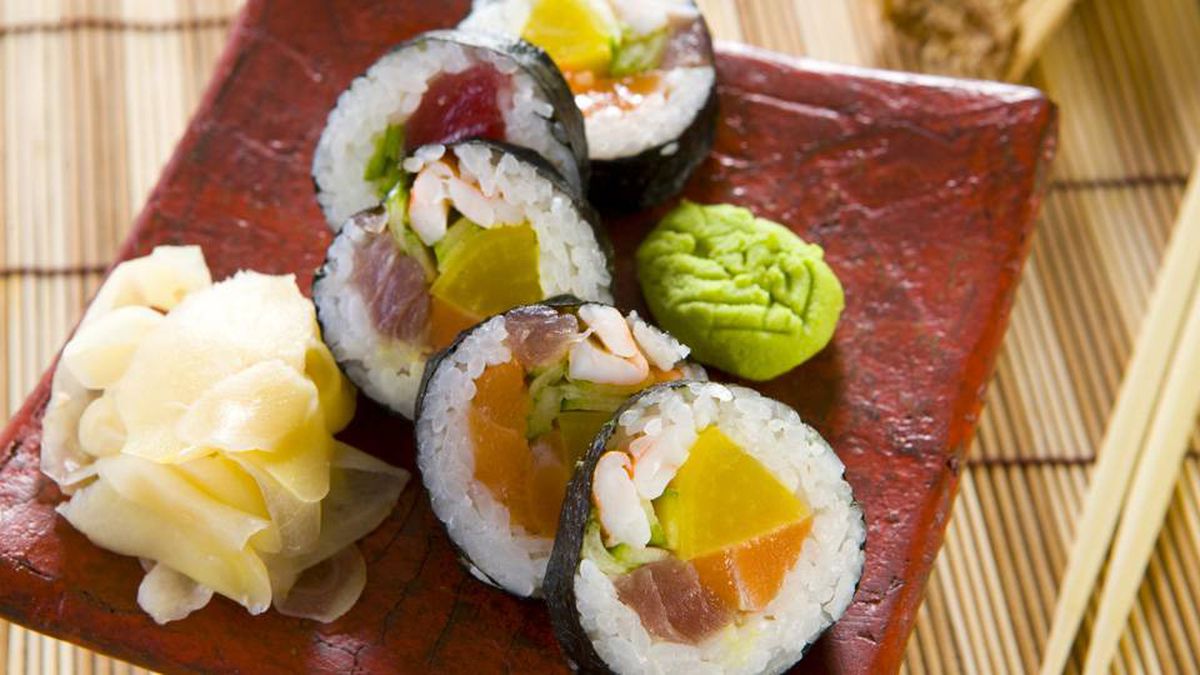 Is it healthy to eat sushi rolls everyday?