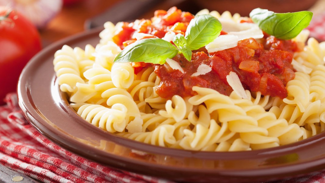 Is it OK to eat under cooked pasta?