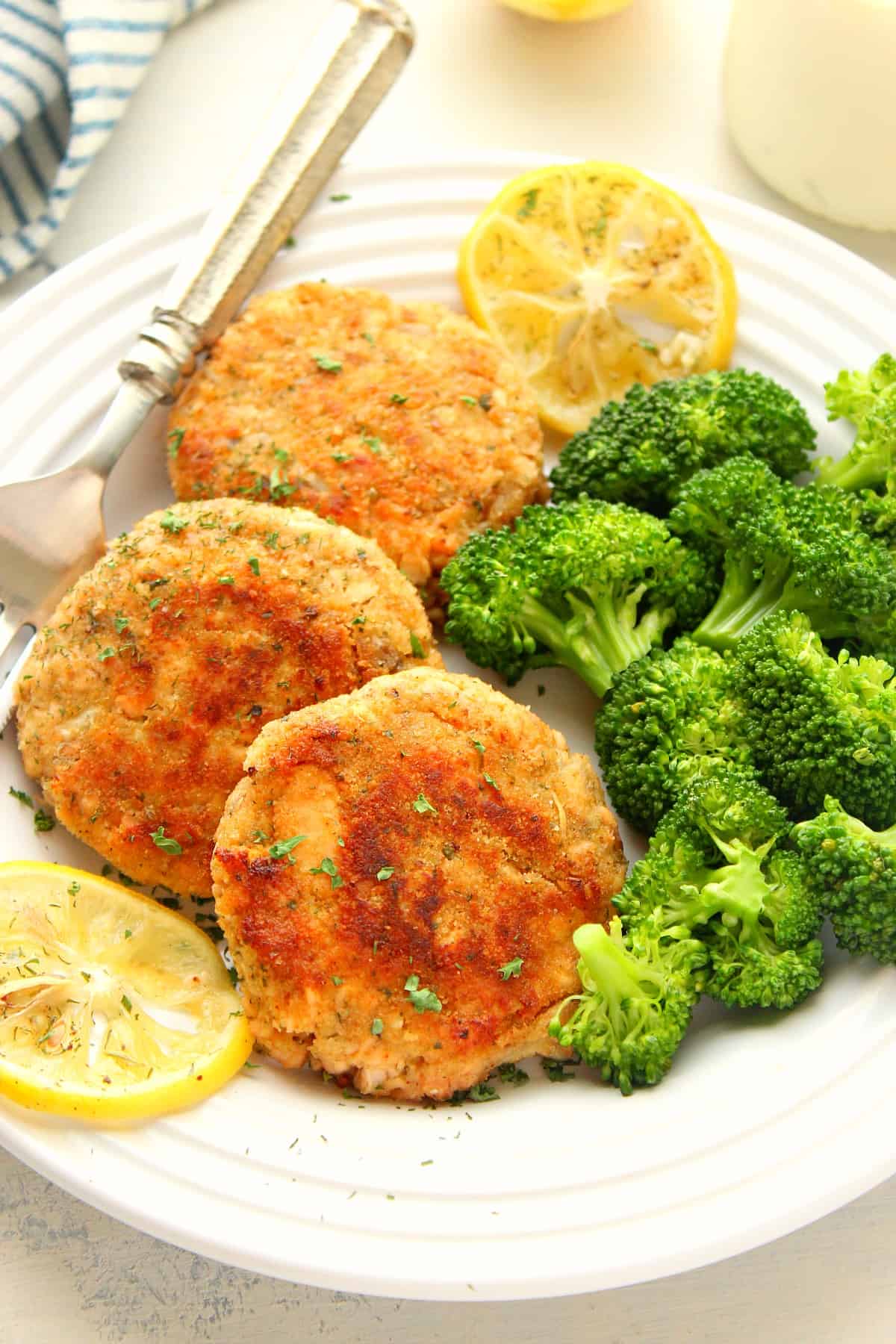 Is it OK to freeze cooked salmon patties?