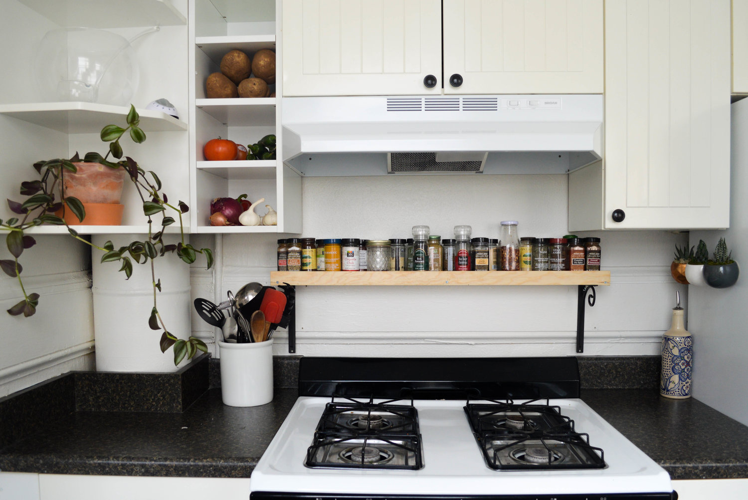 Is it OK to store spices above the stove?