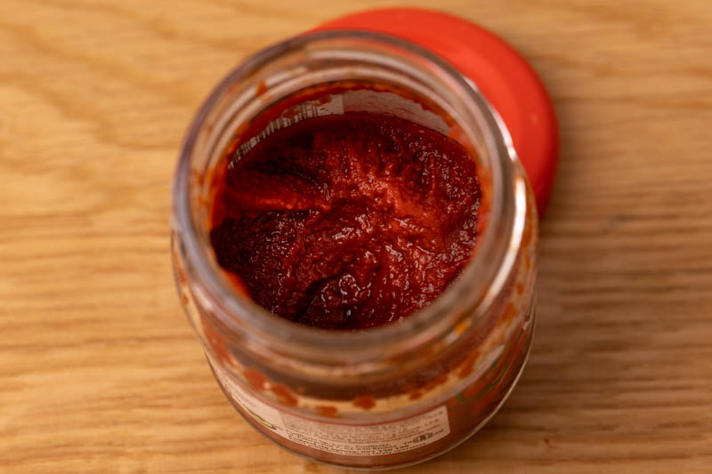 Is it OK to use expired tomato paste?