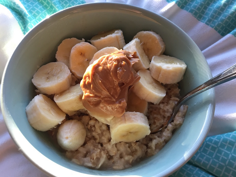 Is it okay to eat just oatmeal everyday?