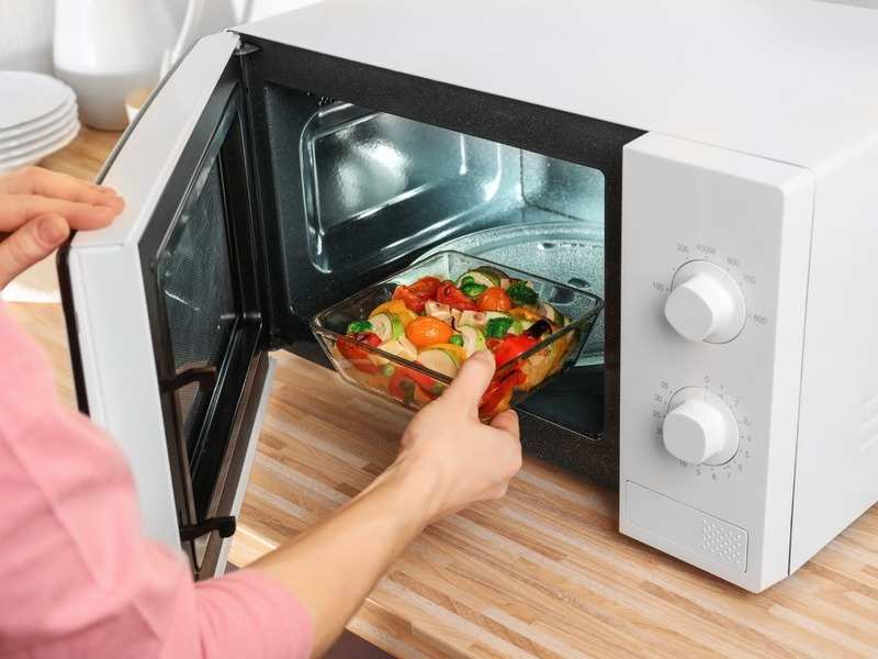 Is it safe to reheat food in the oven?