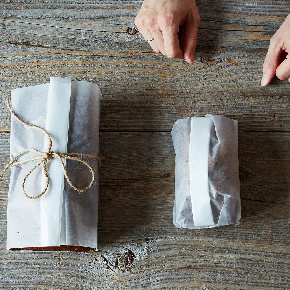 Is it safe to wrap food in paper?