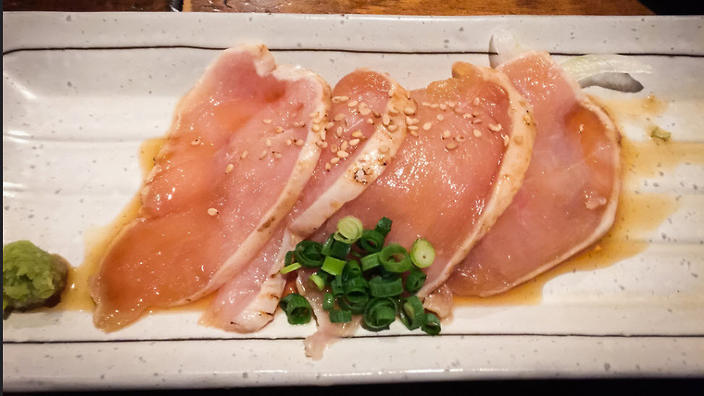 Is Japanese chicken safe to eat raw?