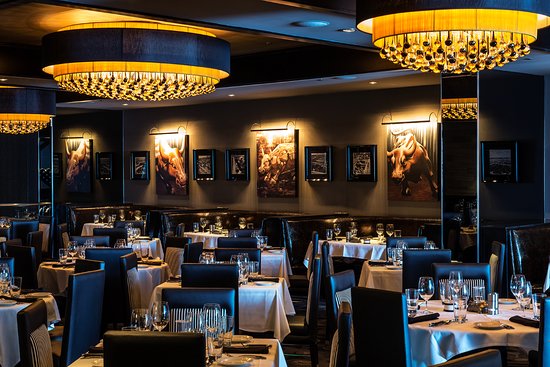 Is Morton's Steakhouse a good restaurant?