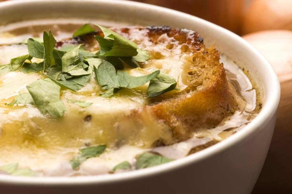 Is Pinot Noir good for French onion soup?