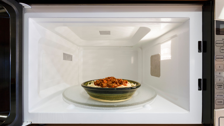 Is reheating food in a microwave bad?