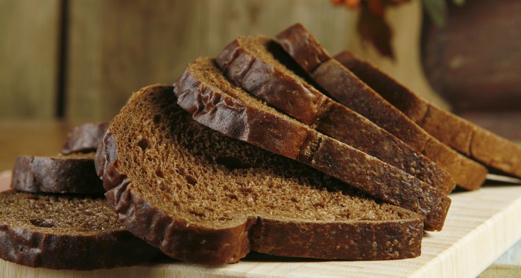 Is Russian rye bread the same as pumpernickel?