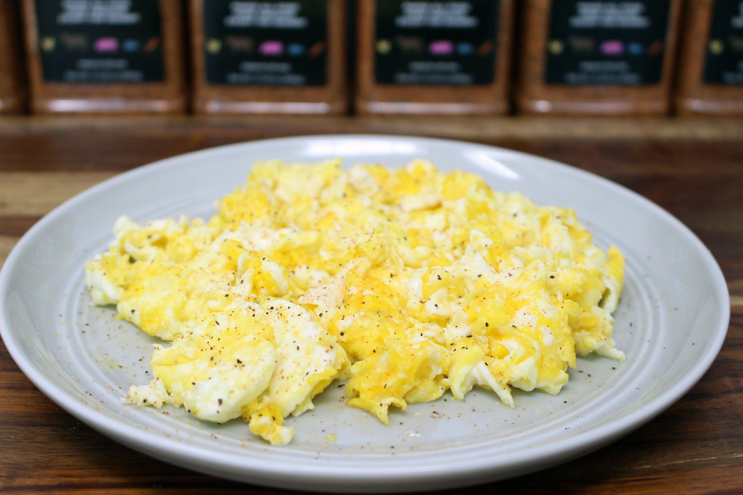 Is scrambled eggs healthier than fried egg?