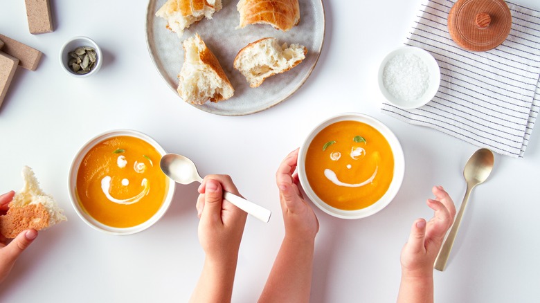 Is soup healthy at night?