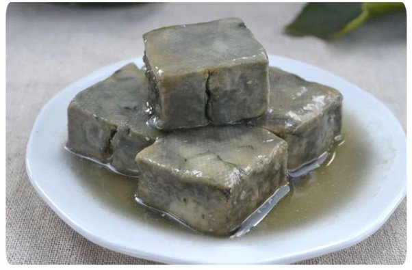 Is stinky tofu moldy?