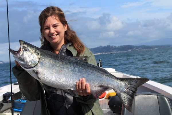 Is the Columbia River still open for salmon fishing?