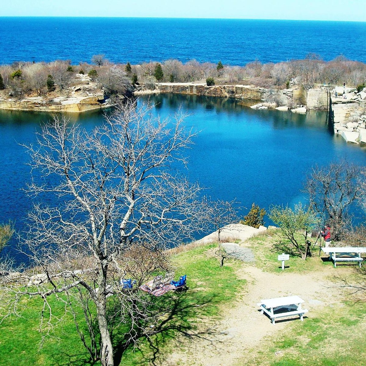 Is the parking lot at Halibut Point open?
