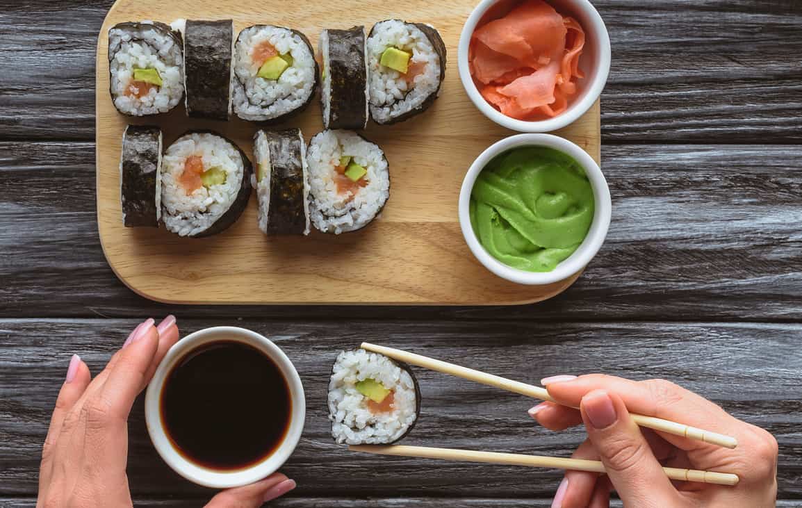 Is there soy sauce in sushi rolls?