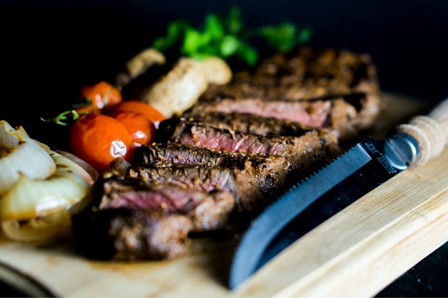 Should I cut steak with a serrated knife?