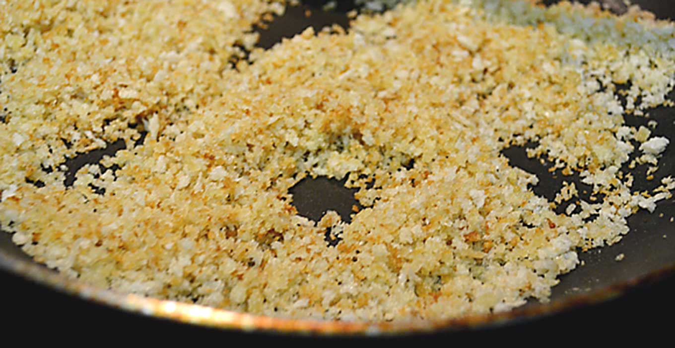 Should panko crumbs be toasted?