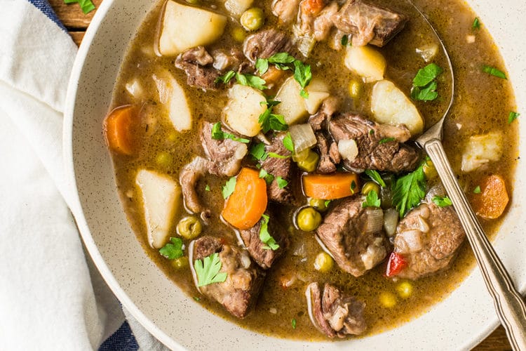 Should stew be thick or thin?