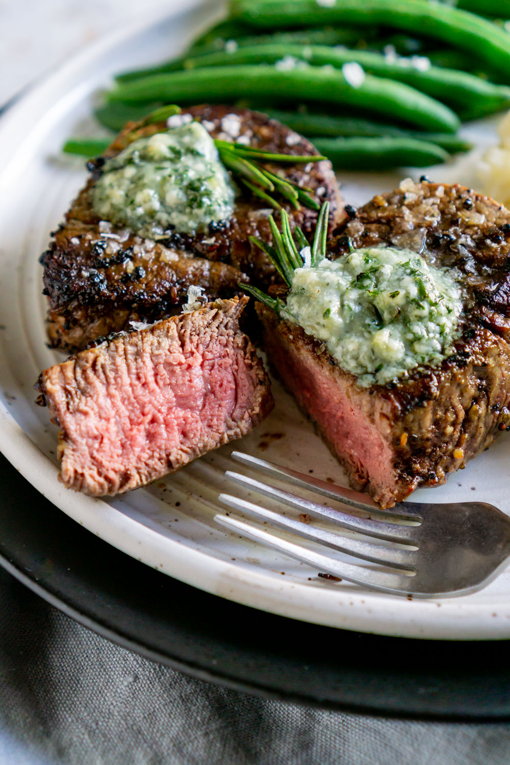 Should you air dry filet mignon?