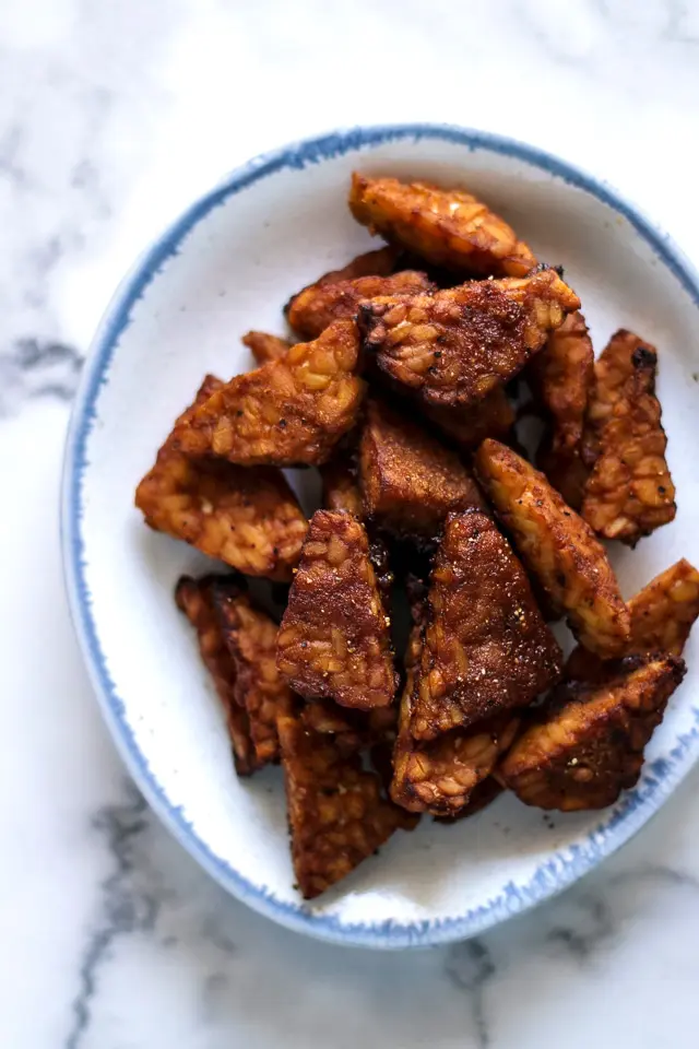Should you boil tempeh before marinating?