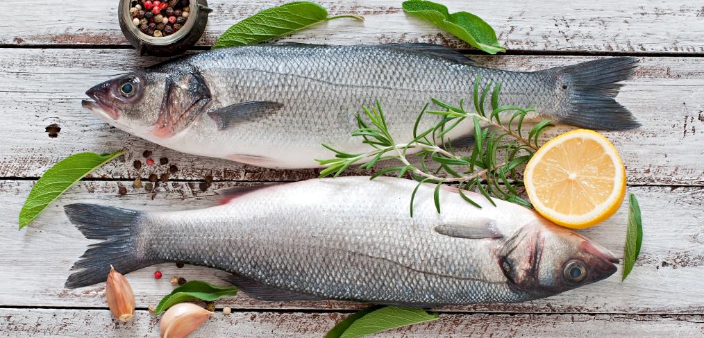 Should you pat dry fish before vacuum sealing?