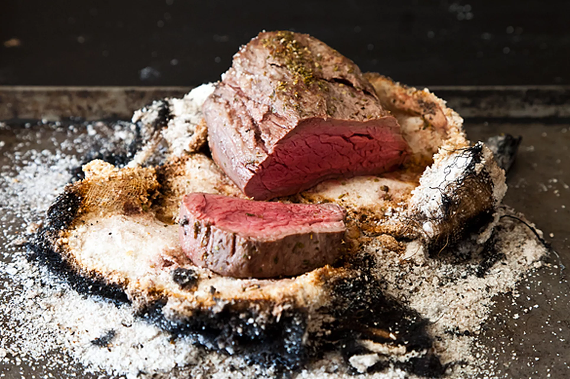Should you salt beef tenderloin before cooking?