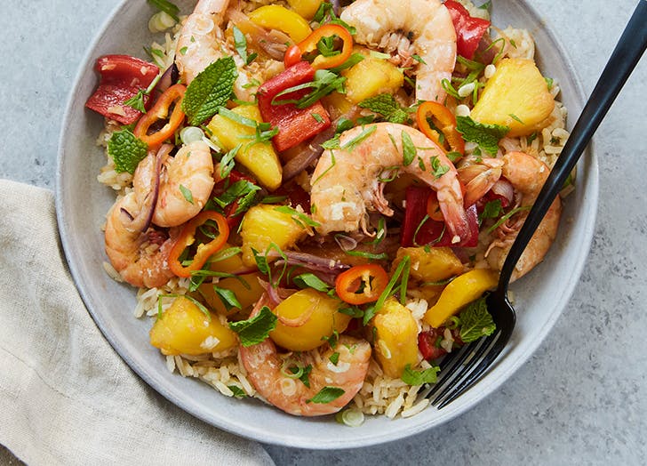 What accompaniment goes well with shrimp?