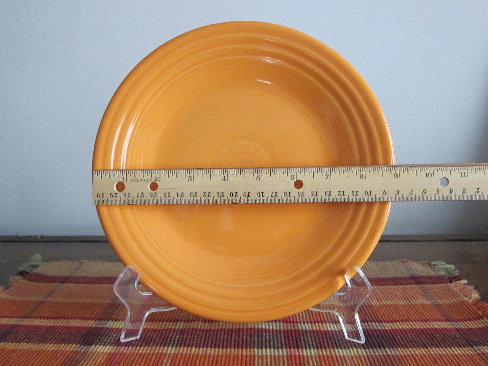 What are 9 inch plates used for?