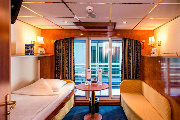 What are beds called on a cruise?
