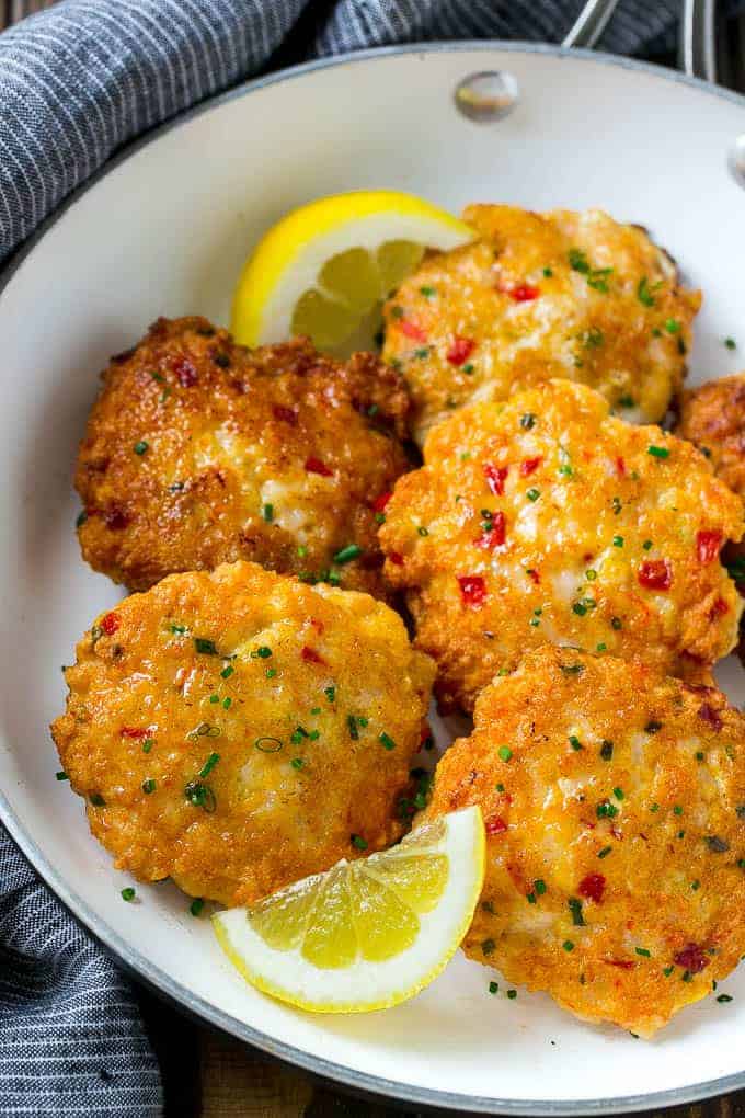 What are shrimp cakes made of?