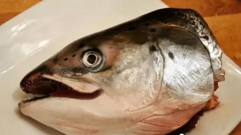 What are the benefits of eating fish head?