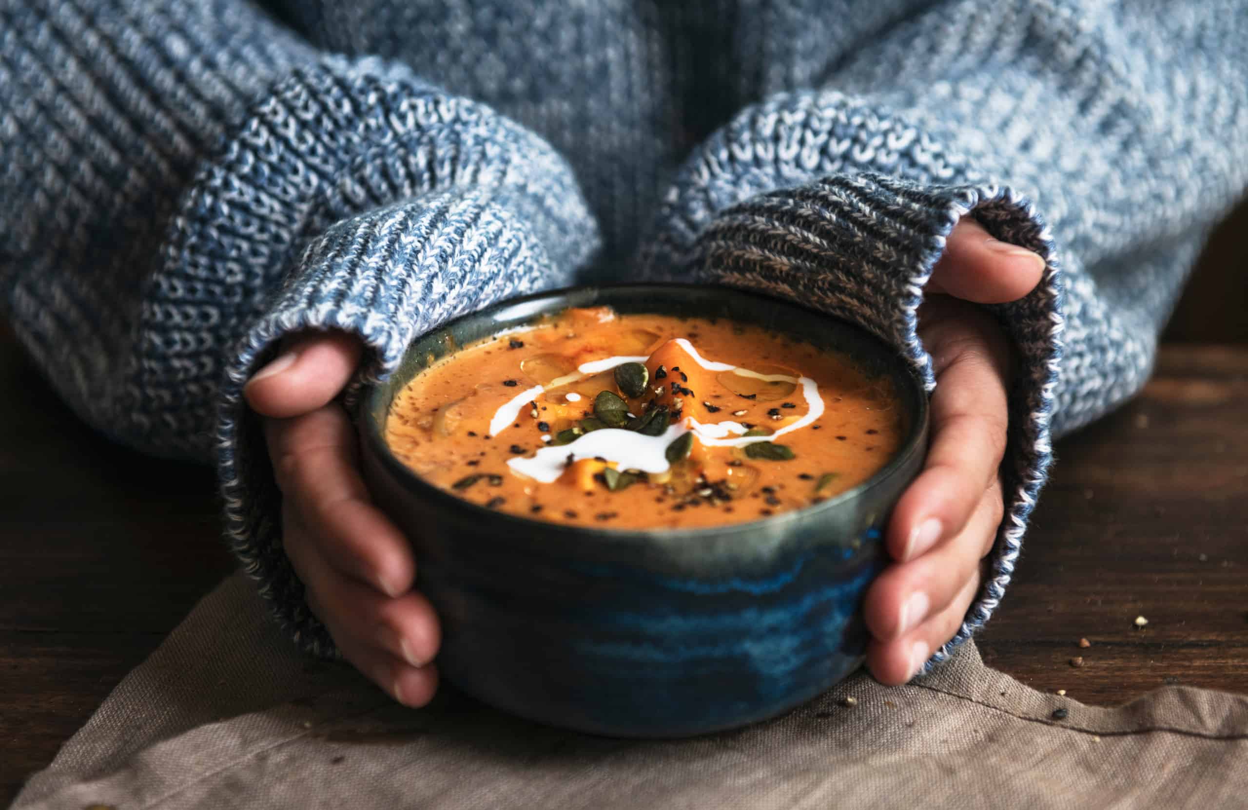 What are the benefits of eating soup before bed?