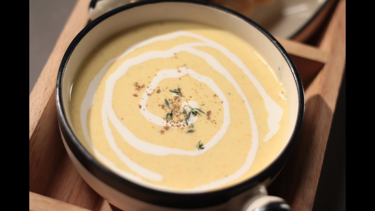 What are the characteristics of a well made cream soup?