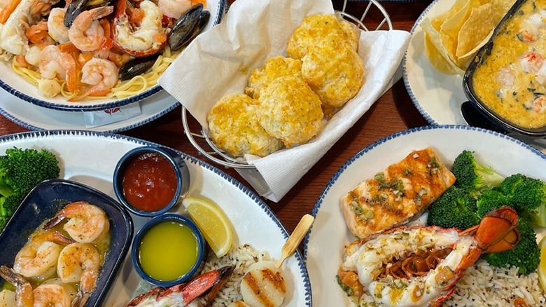 What are the side dishes at Red Lobster?