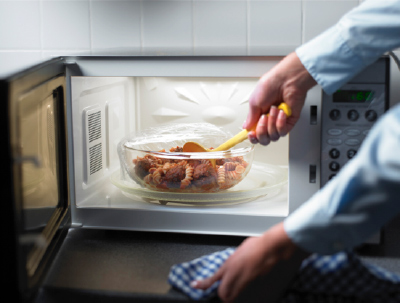 What are the side effects of eating food from microwave?