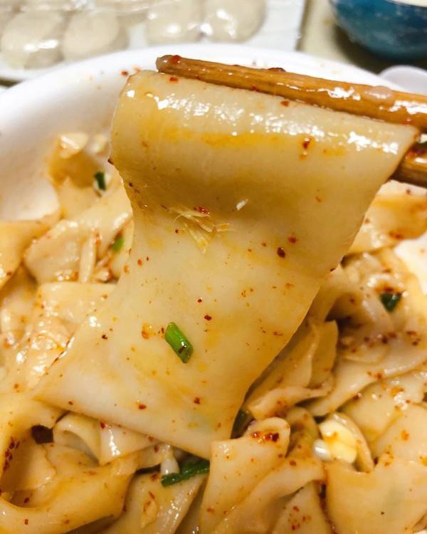 What are the wide Chinese noodles called?